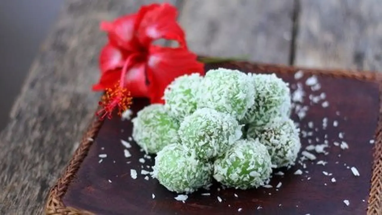 Klepon Makanan Khas dari Mana? Mengenal Warisan Kuliner Nusantara yang ...