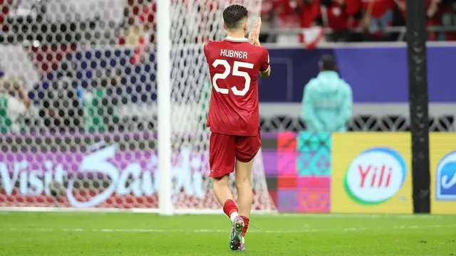 Kelas! Bek Timnas Indonesia, Justin Hubner Masuk Tim Terbaik Piala Asia ...