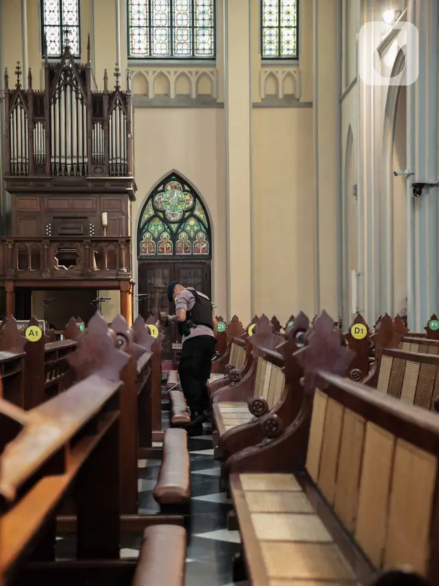 Peraturan Ibadah dan Perayaan Natal 2021, Dibatasi 50 Persen dan Prokes Ketat - Hot Liputan6.com