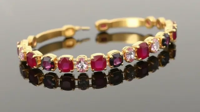 4 Inspirasi Gelang Emas yang Cocok untuk Segala Acara, dari Simpel ...