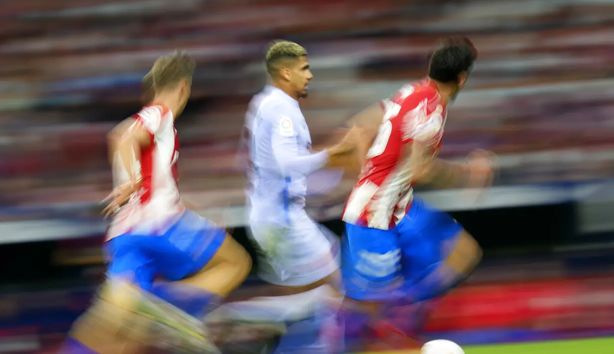 FOTO: Gol Suarez dan Lemar Antar Atletico Madrid Bungkam Barcelona ...