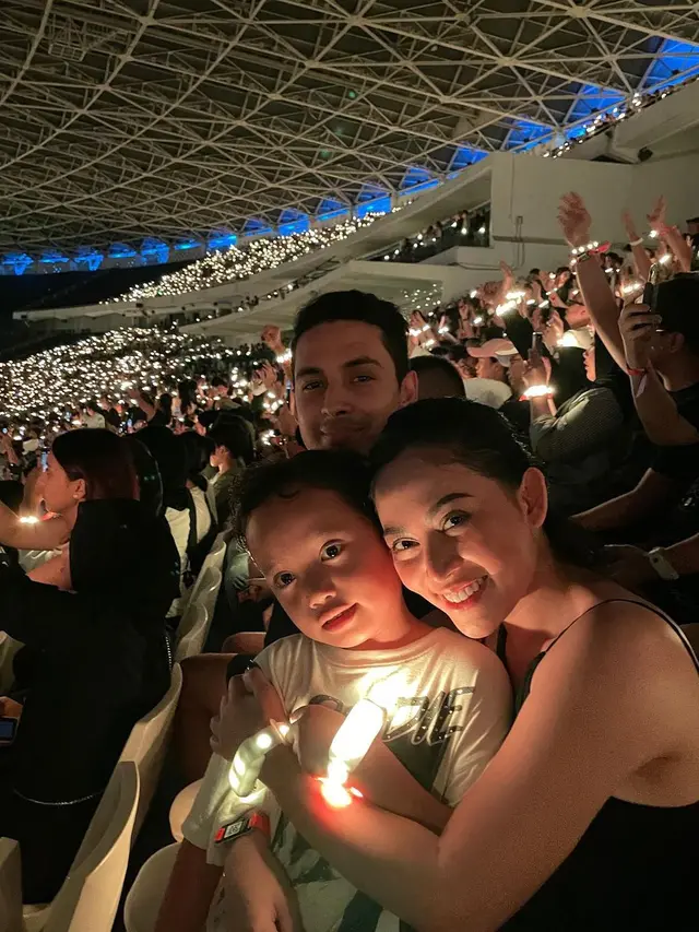 Potret Rachel Vennya Bersama Salim Nauderer, Mesra Foto Berdua Hingga ...
