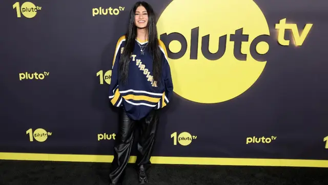 Lirik Lagu Weekend - Ashley Mehta - Ragam Bola.com