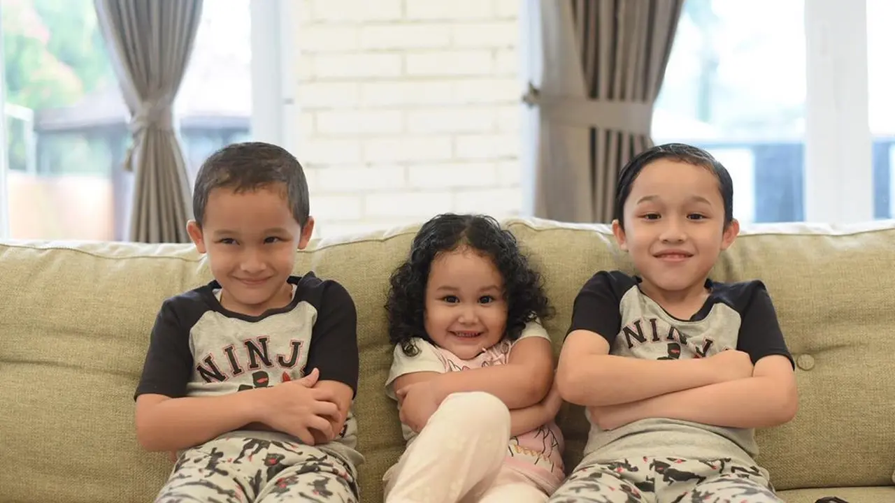 5 Potret Menggemaskan Princess Kayla, Anak Bungsu Pasha Ungu dan Adelia