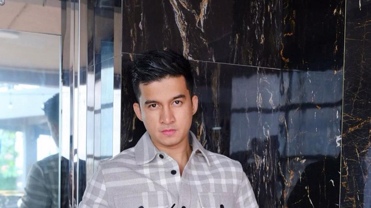 Intip Gaya Keren Briptu Mustakim Saat Tidak Mengenakan Seragam Polisi ...