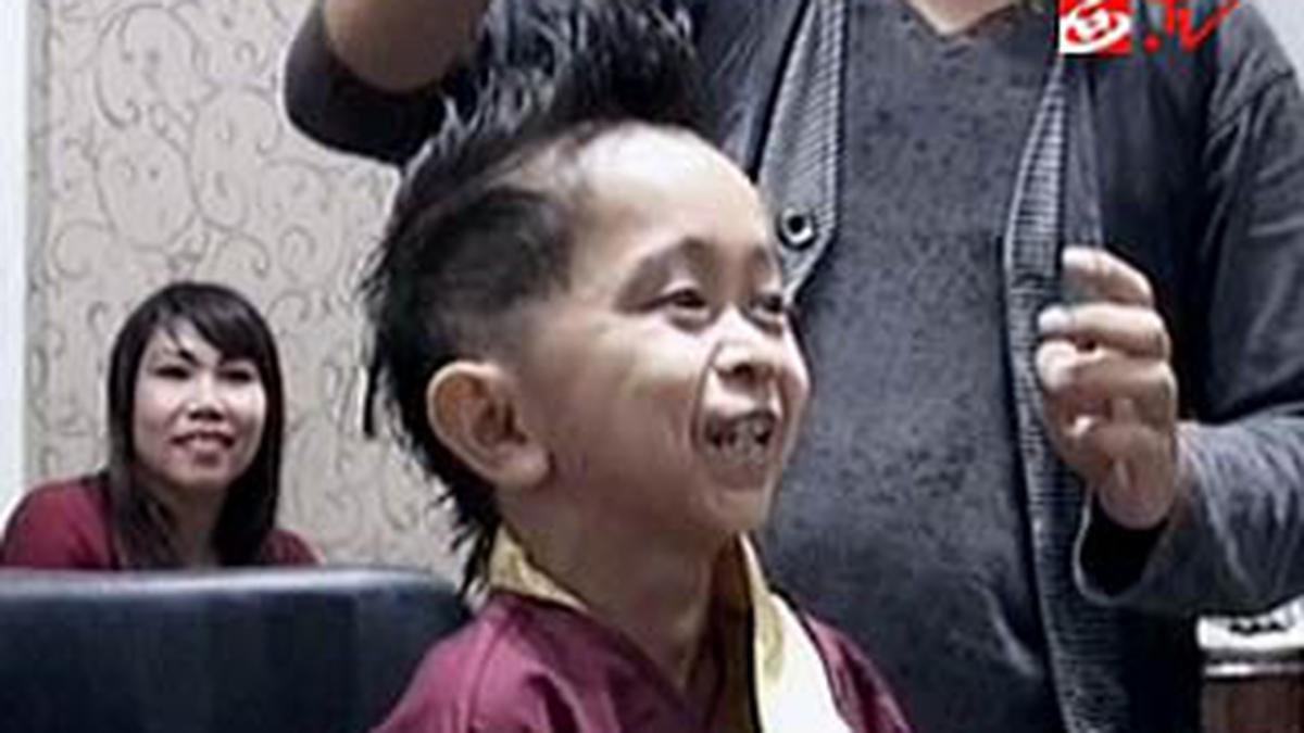 Tahun Baru, Daus Mini Ubah Penampilan - ShowBiz Liputan6.com