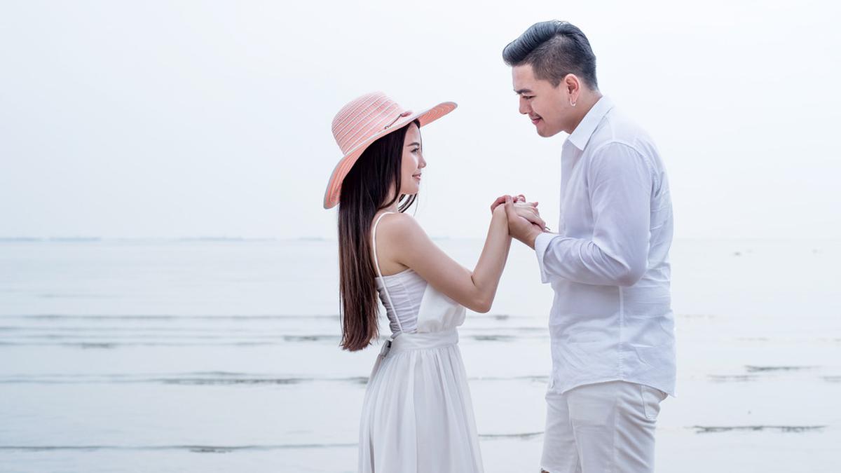 7 Tanda Dia Pasangan yang Tepat Untukmu, Jangan Sia-siakan! - Relationship Fimela.com