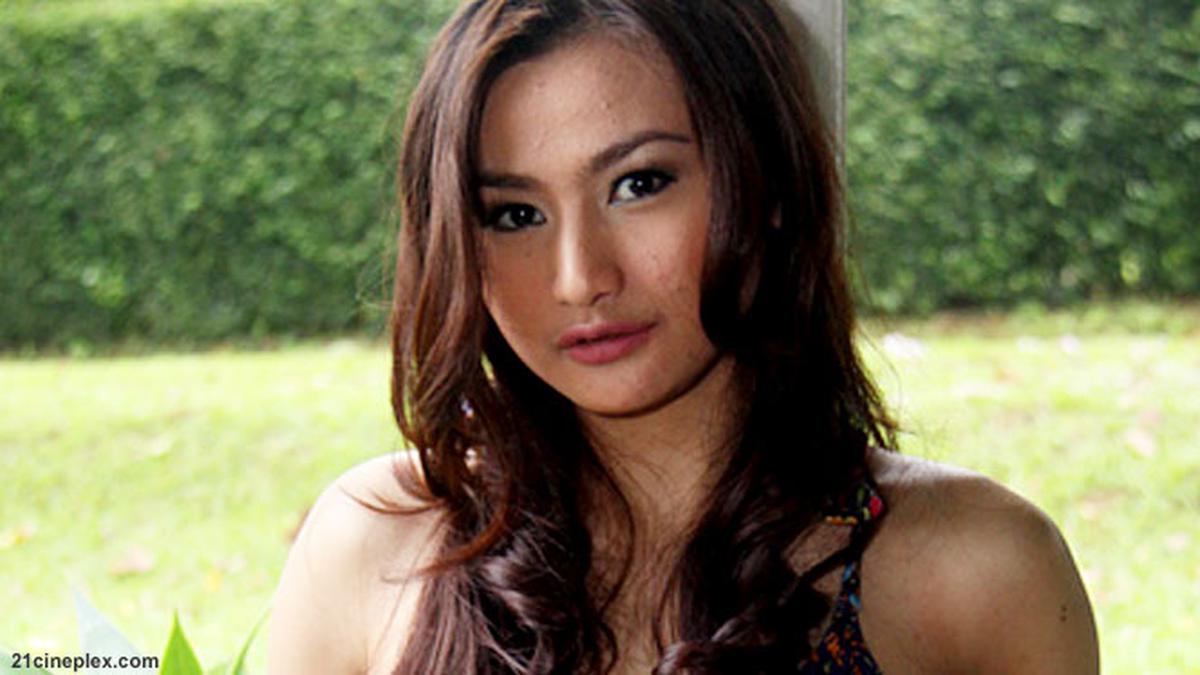 Penyebab Debby Ayu Lepas Label Bomseks - ShowBiz Liputan6.com