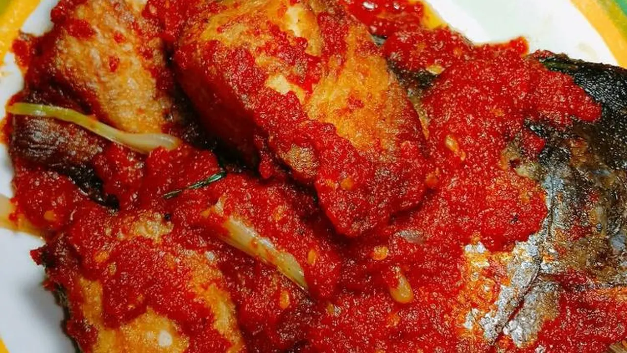 6 Resep Ikan Tongkol Balado Pedas Gurih, Lauk Harian yang Gugah Selera ...