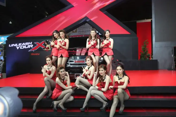 Pesona Gadis Thai yang Menggoda - Galeri Otosia.com