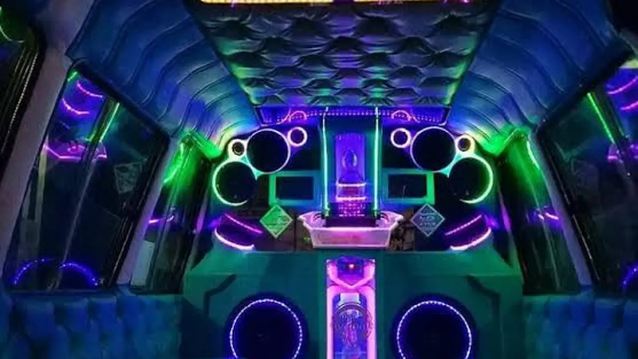 7 Potret Angkot Viral yang Miliki Interior Mewah, Dijamin Bikin Betah ...