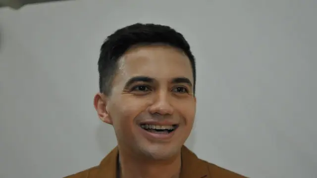 Istri Solehah, Doa Sahrul Gunawan Lewat Lagu Religi - ShowBiz Liputan6.com