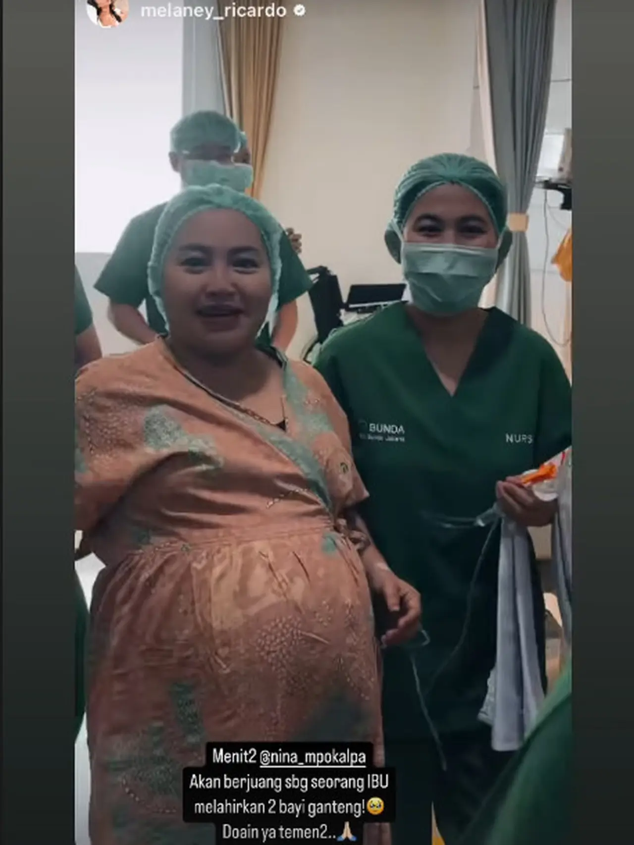 6 Potret Detik-detik Mpok Alpa Lahirkan Anak Kembar, Persalinan Dibiayai Raffi Ahmad - Hot ...