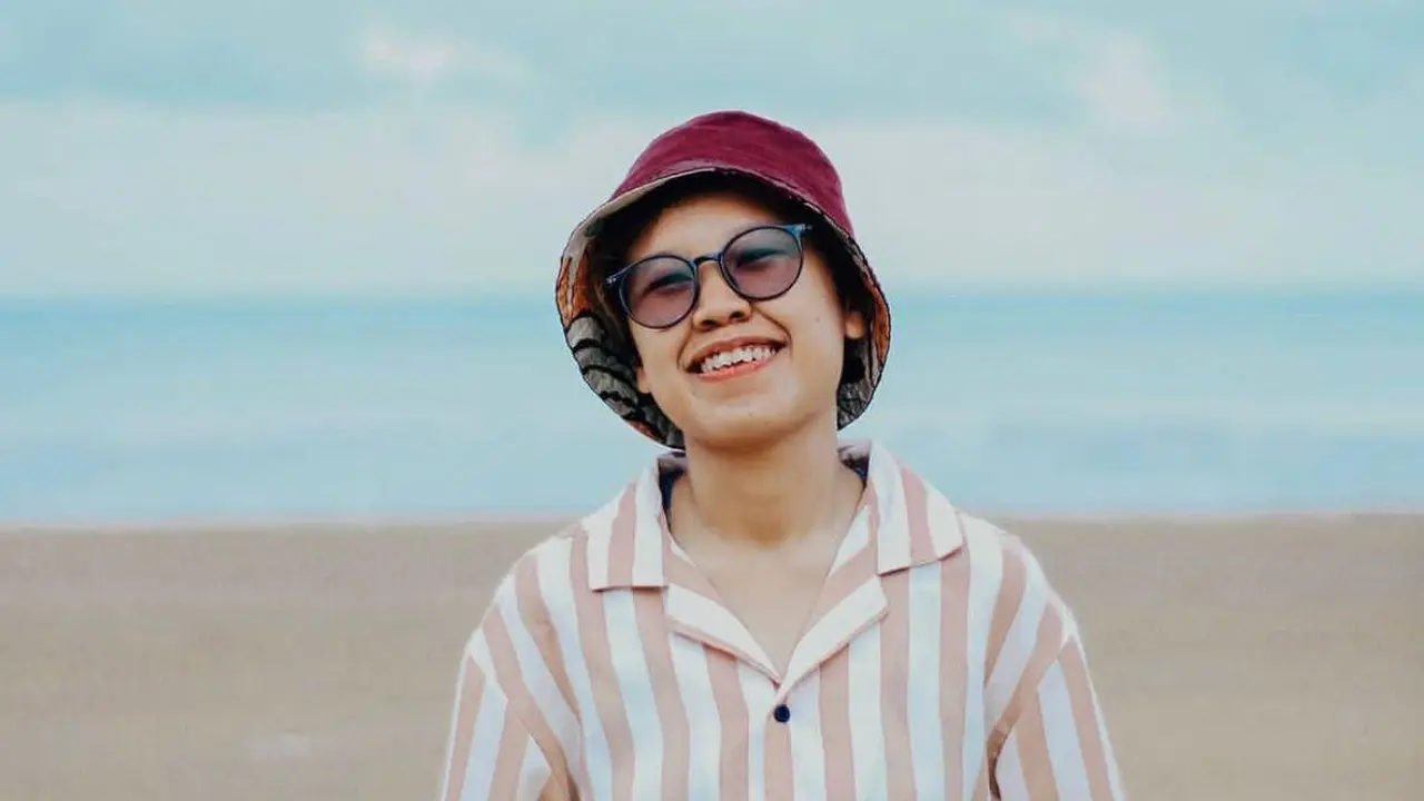 Inspiratif: Kisah Perjalanan Meify Nandya, Traveller Muda Sukses di ...