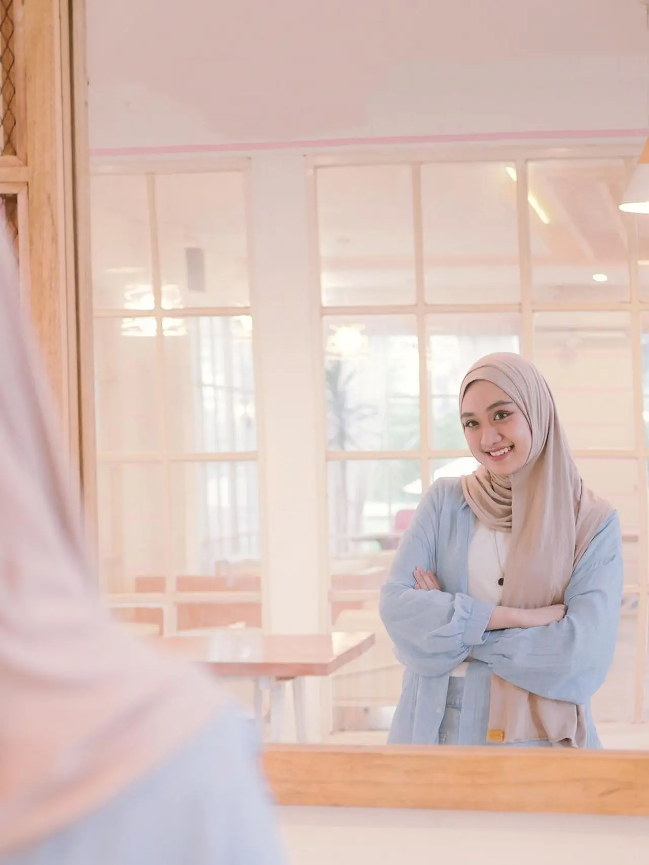 6 Potret Nafha Firah Tunangan Mamat Alkatiri, Berawal dari Fans Melaju ...