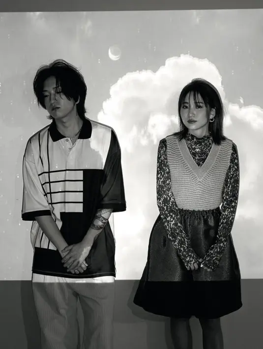 Kenalan Sama YOASOBI, Grup Musik Asal Jepang yang Bakal Konser di ...
