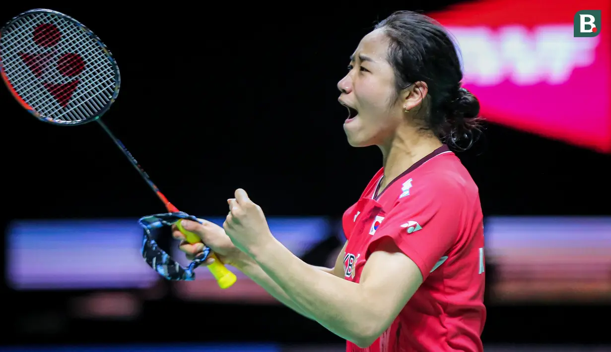 Foto: So Sweet! An Se Young dan Wang Zhi Yi Tukeran Bando setelah Laga Sengit di Semifinal ...