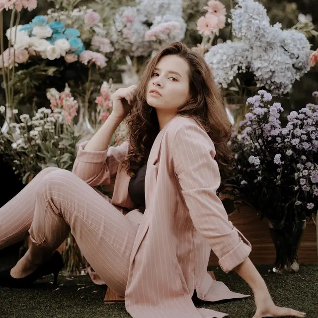 6 Potret Terbaru Jovita Karen, Pemeran Cindy di Sinetron Mermaid In ...