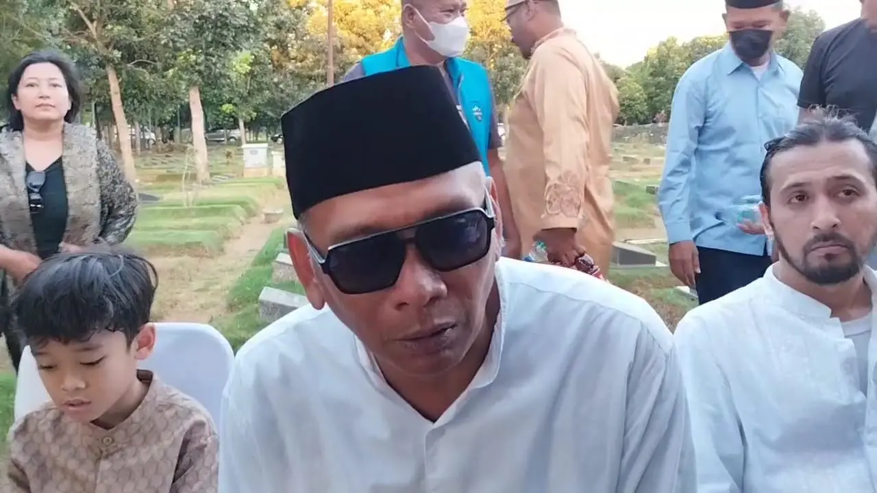 Wasiat Almarhum Ade Paloh Sebelum Meninggal Dunia Diungkap Kakak ...