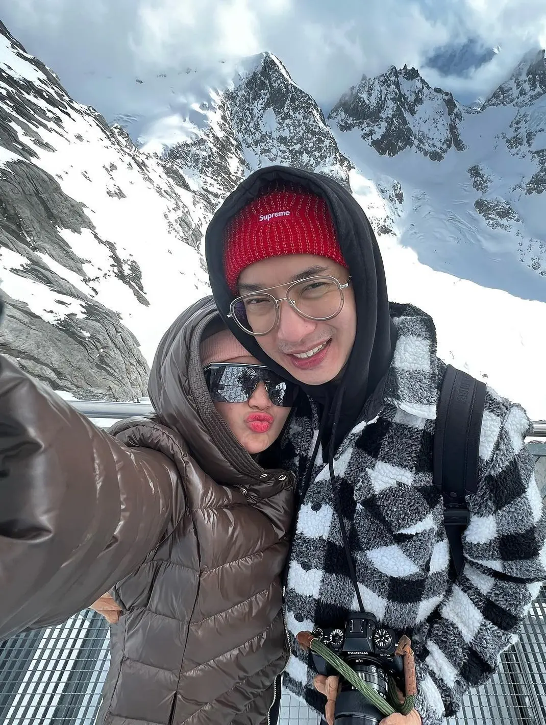 Potret Kemesraan Wika Salim dengan Max Adam Kamil