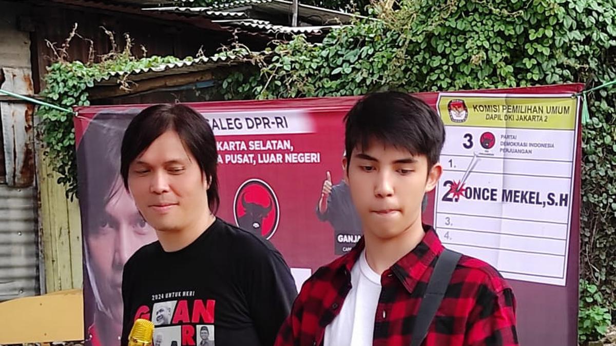 Once Mekel Menemani Puteranya Pertama Kali Nyoblos Pemilu 2024, Ingin ...
