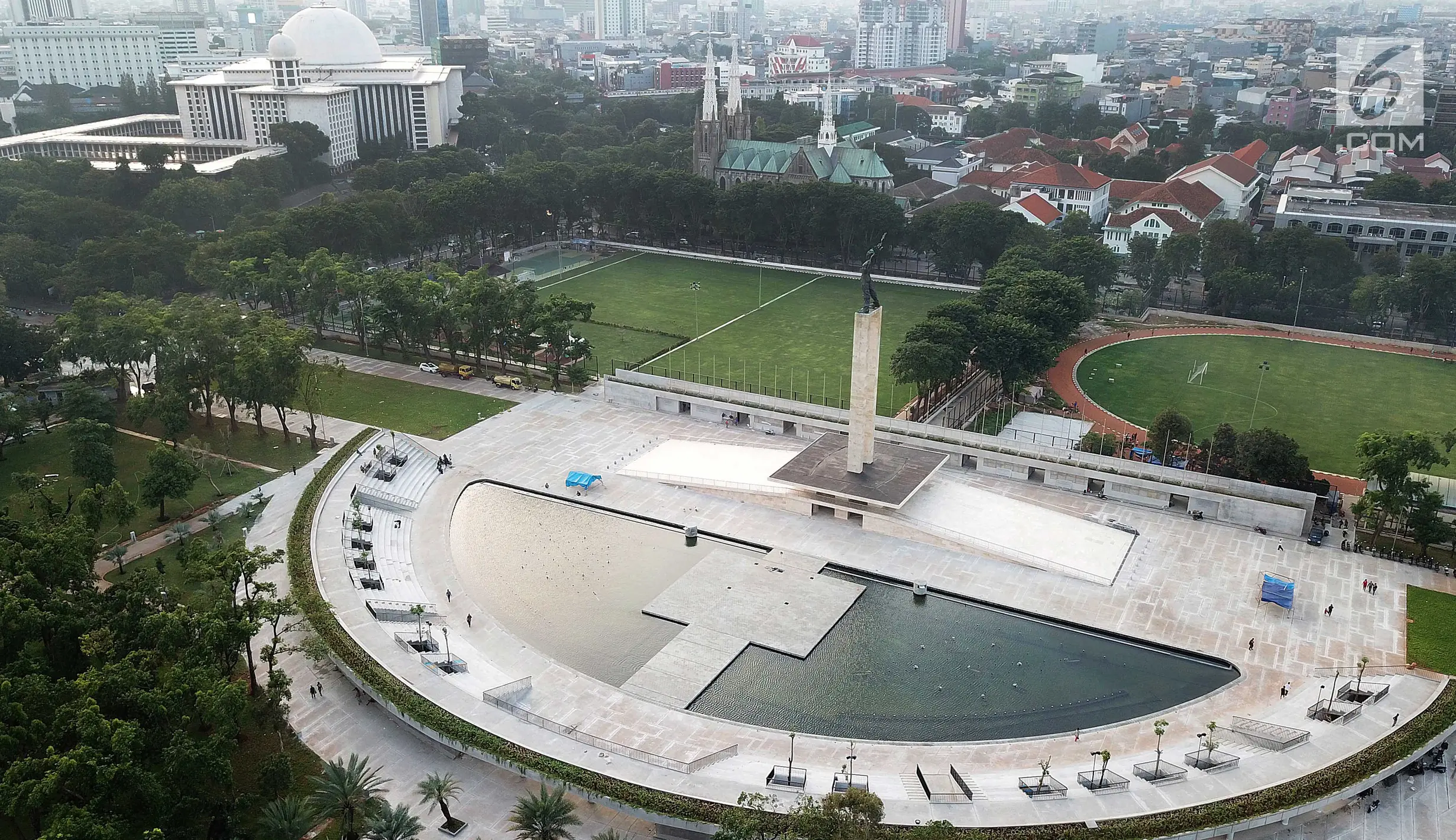 FOTO: Wow, Ini Wajah Baru Lapangan Banteng dari Ketinggian - Foto ...