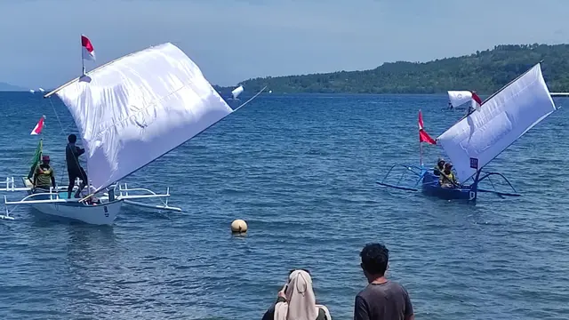Ini Cerita Romi Warong Ikut Lomba Perahu Layar Tradisional di Manado ...