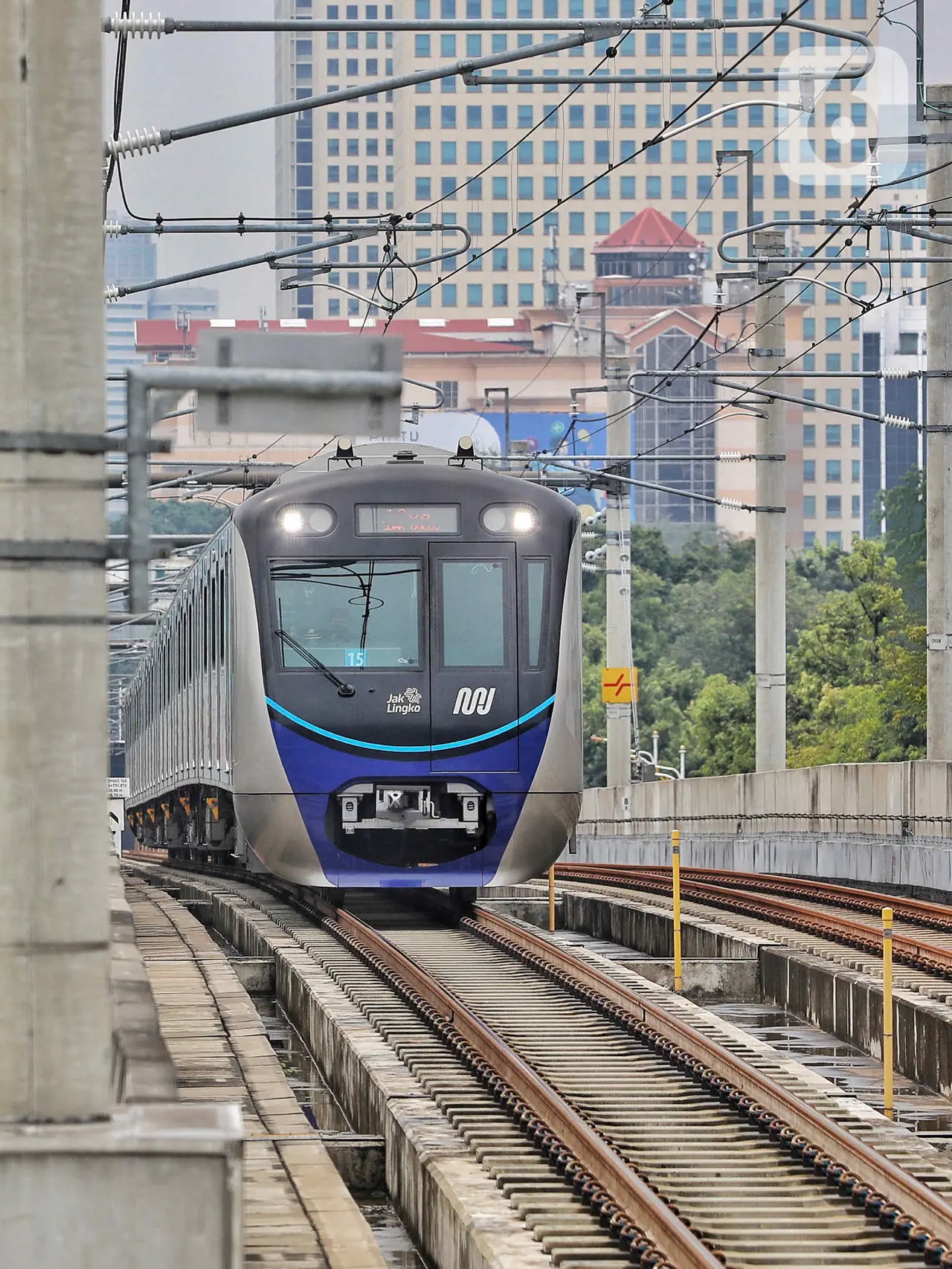7 Fakta Terkait Insiden Besi Crane Jatuh di Jalur MRT Jakarta ...
