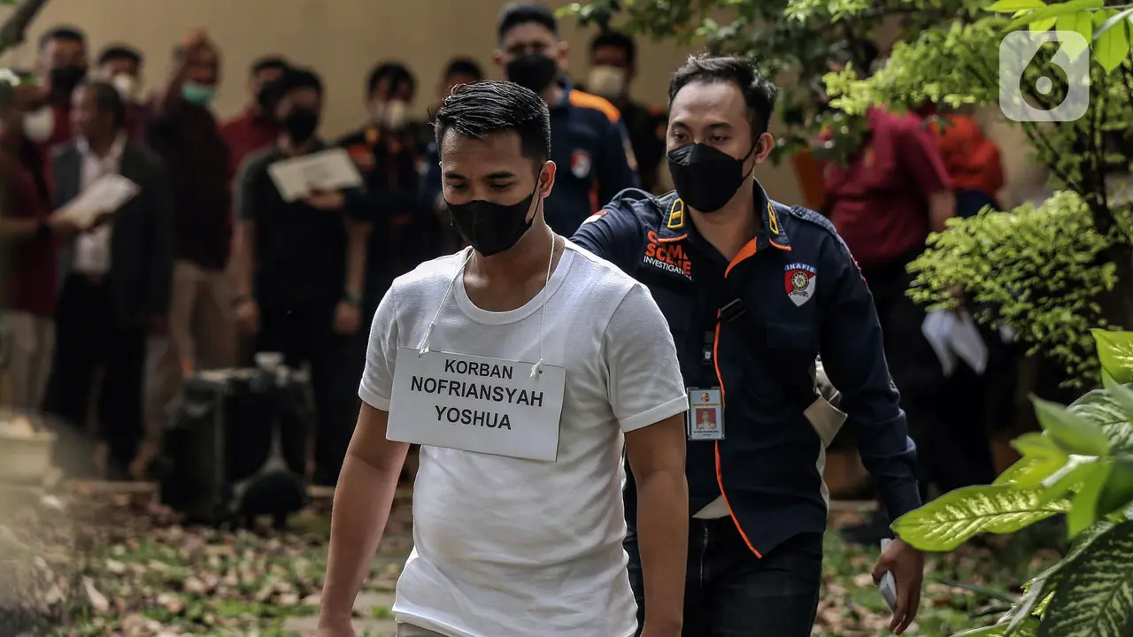Beda Dengan Bharada E Bripka Ricky Sebut Tak Lihat Ferdy Sambo Tembak