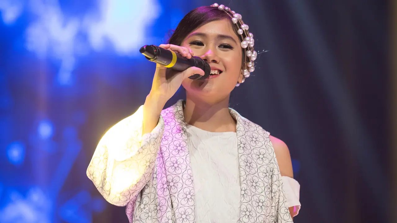 Adeline Ungkap Kehilangan Cinta dalam Lagu - ShowBiz Liputan6.com