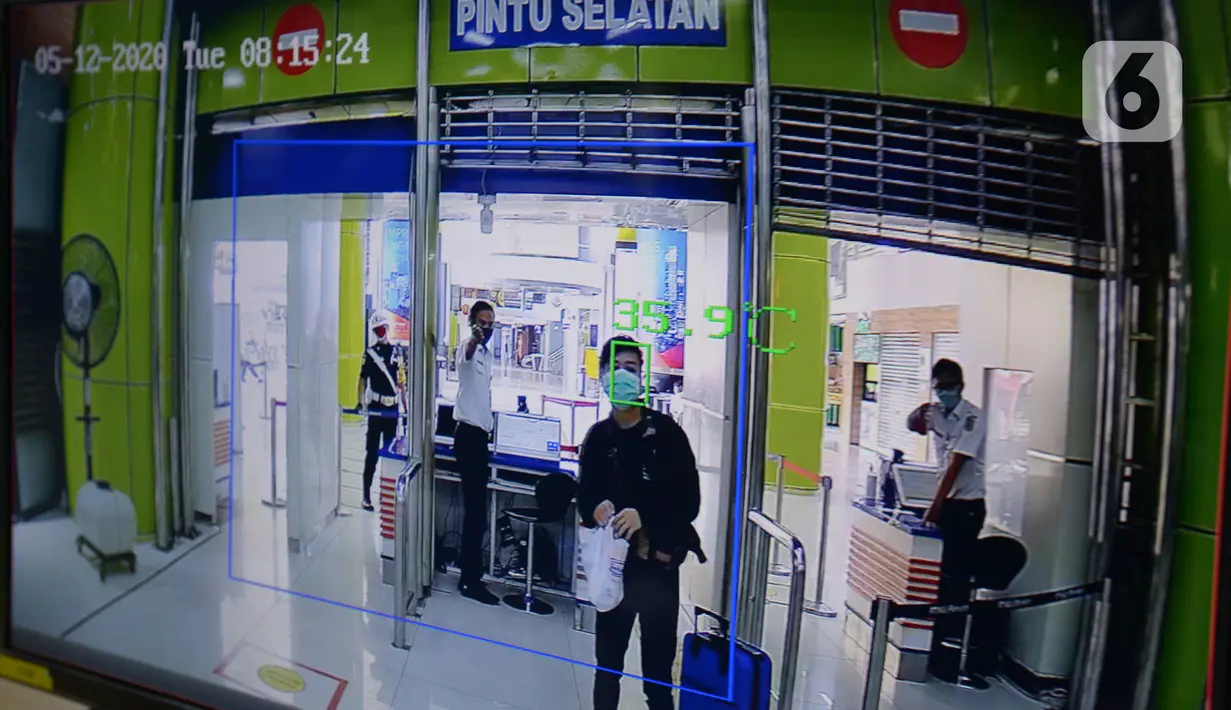 FOTO: Kereta Api Luar Biasa Mulai Beroperasi - Foto Liputan6.com