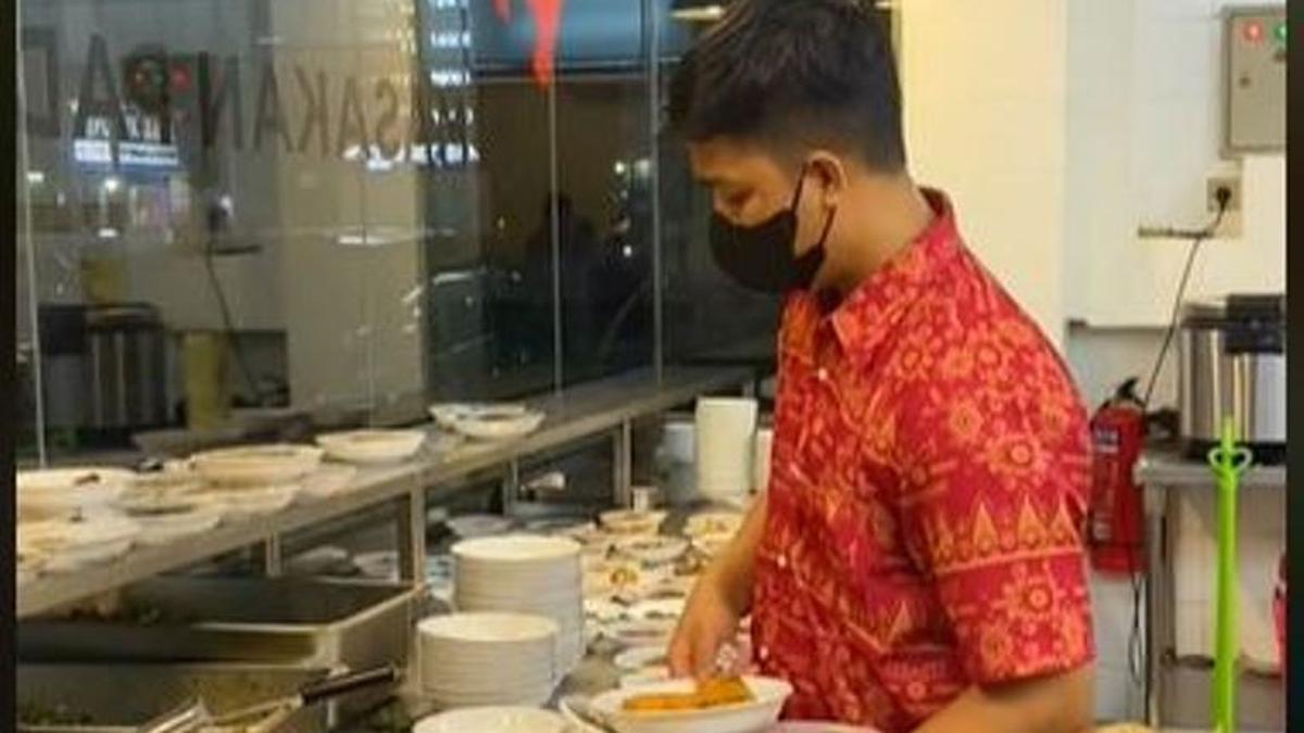 Ulasan Pengunjung Usai Makan di Restoran Padang Milik Arief Muhammad ...