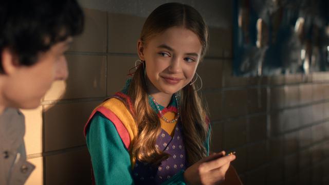 4 Karakter Baru Stranger Things 5, Linda Hamilton Hingga Alex Breaux ...