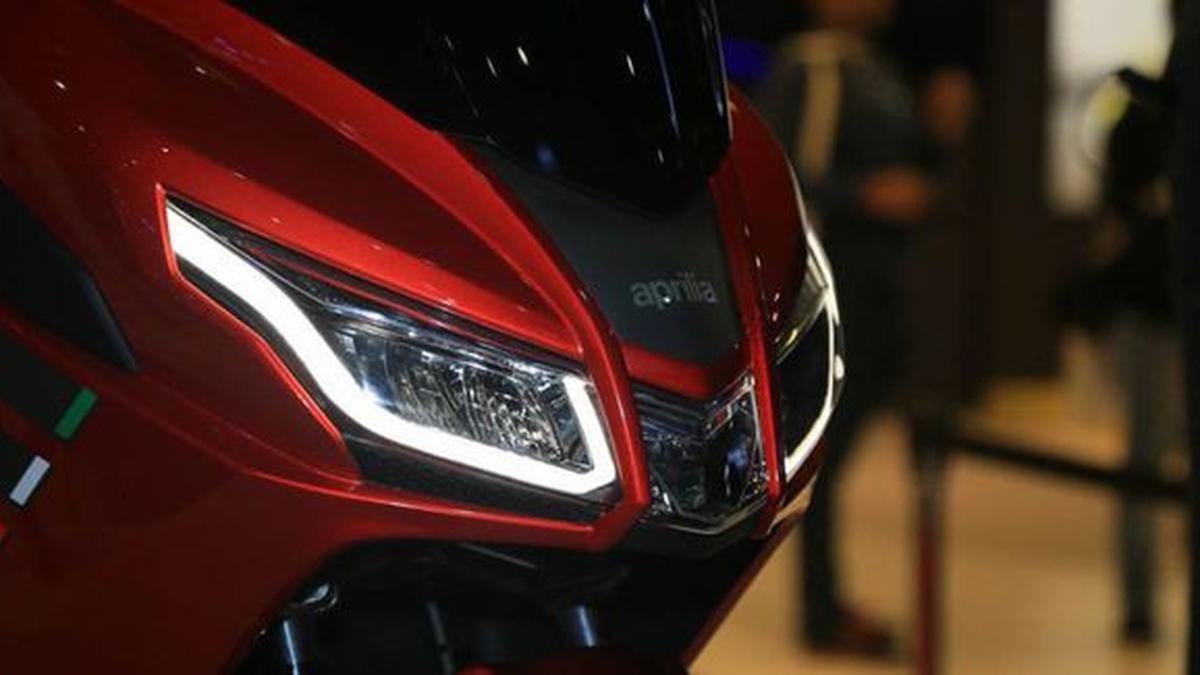 Aprilia SXR 160, Lebih Murah dari Yamaha NMax dan Honda PCX? - Otomotif ...