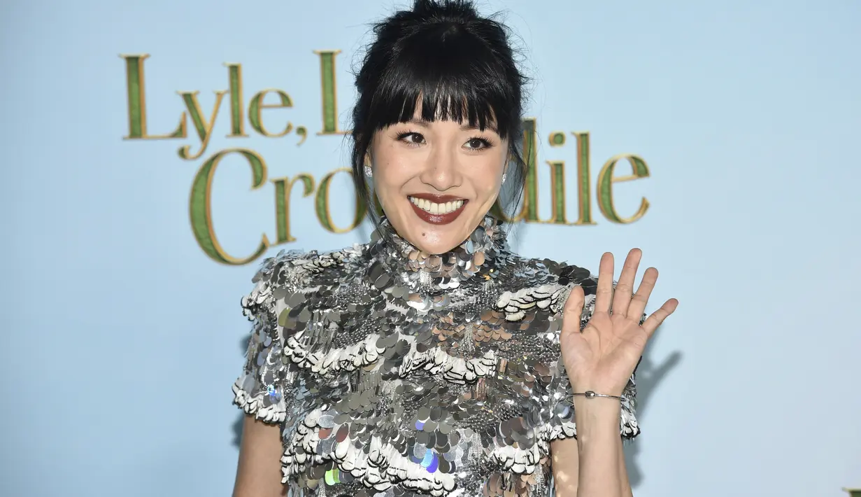 Penampilan Constance Wu di Pemutaran Film Terbarunya, Penuh Senyum ...