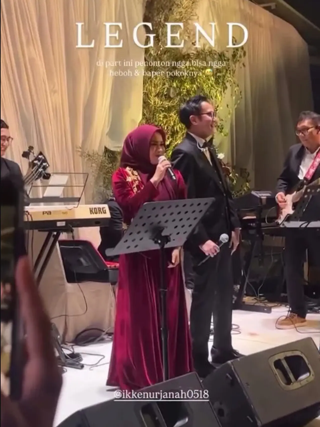 Foto-Foto Aldi Bragi Duet dengan Ikke Nurjanah, Penuh Makna dan Emosional - ShowBiz Liputan6.com