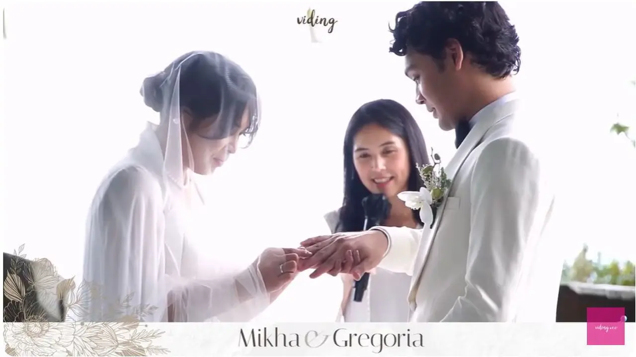 7 Potret Pemberkatan Nikah Mikha Angelo dan Gregoria Mariska, Penuh Khidmat - Hot Liputan6.com