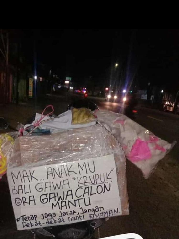 15 Meme Tulisan Curhat di Belakang Pemudik, Sukses Bikin Tertawa di ...