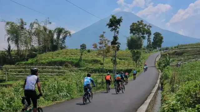 6 Fakta Menarik Gunung Butak di Malang yang Bersebelahan dengan Gunung ...