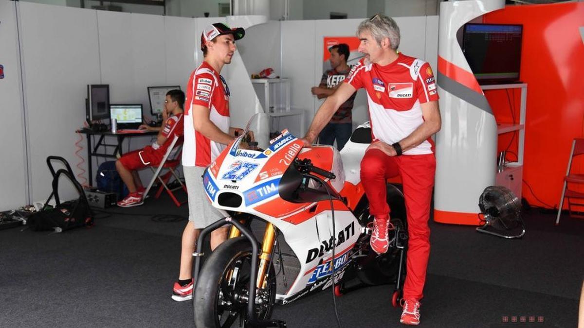 Motor Anyar Ducati Tak Akan Muncul di Valencia - MotoGP Bola.com