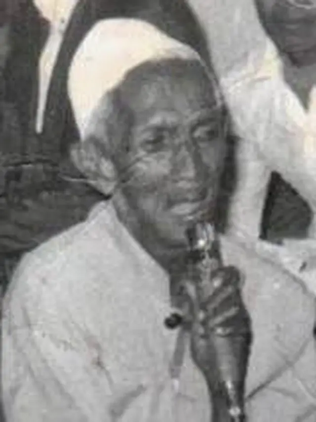 Riwayat Hidup KH Ali Mas'ud Pagerwojo Sidoarjo, Sejak Kanak-kanak hingga Dewasa - Regional ...