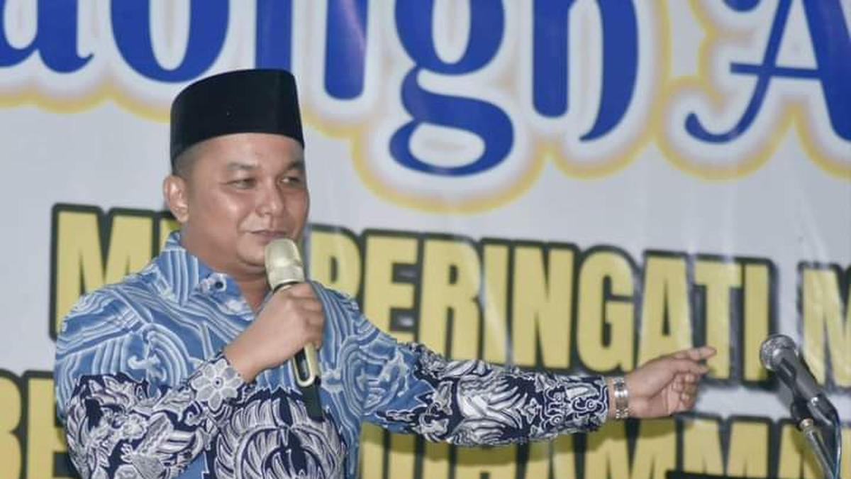Viral Seorang Pria Hina Anies Baswedan, Jubir AMIN Bakhtiar Sibarani ...