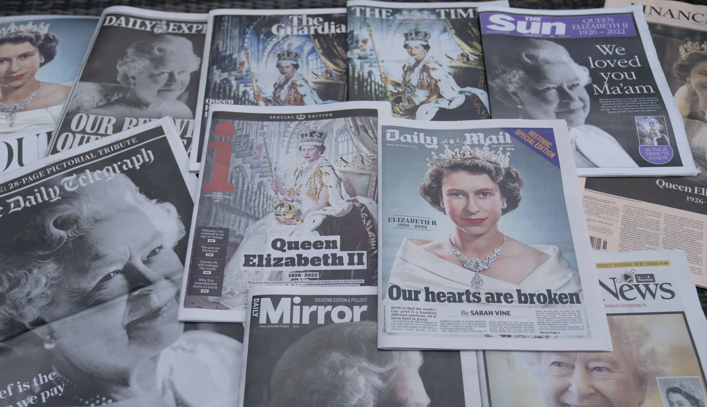 Wajah Ratu Inggris Elizabeth II yang Meninggal di Usia 96 Hiasi Surat ...