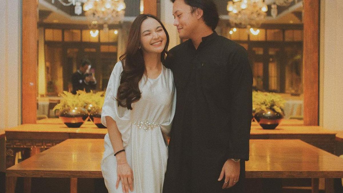 6 Potret Cantiknya Mahalini Pacar Rizky Febian Kenakan Kaftan di Bulan ...