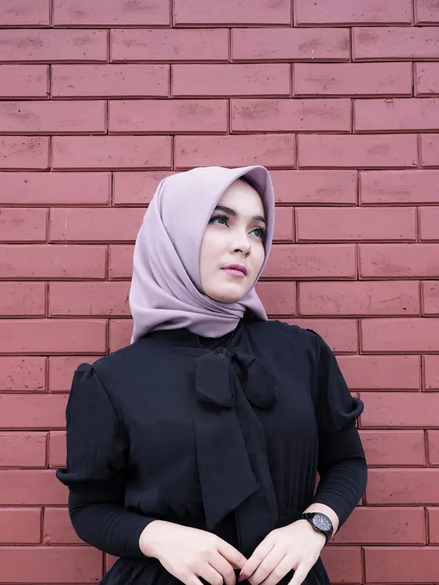 Nurul Munira Bahas Kisah Cinta Sesuai Agama Islam di Lagu Syahadat ...