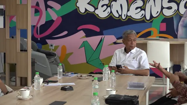 Bahas Sekolah Rakyat, Wamensos Agus Jabo Terima Kunjungan Bupati ...
