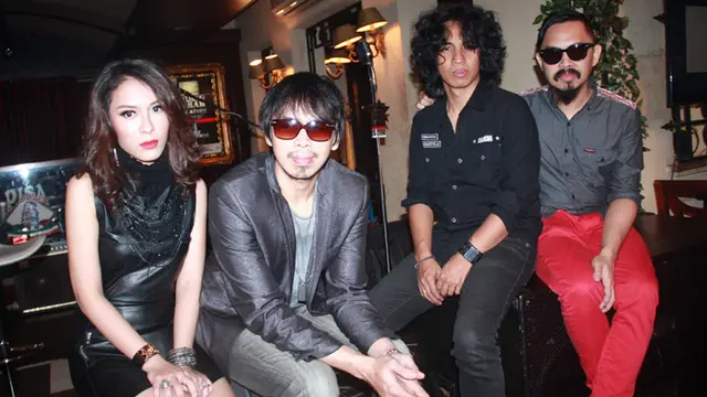 Siapkan Format Baru, Zigaz Gandeng Vokalis Perempuan - ShowBiz Liputan6.com