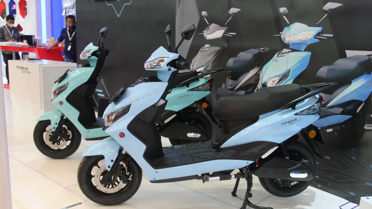 Daftar Merek dan Harga Motor Listrik yang Disubsidi Rp 8 Juta, ECGO ...