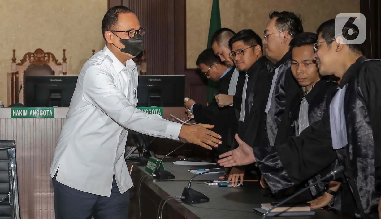 Terbukti Bersalah, Mantan Pejabat Ditjen Pajak Rafael Alun Trisambodo ...