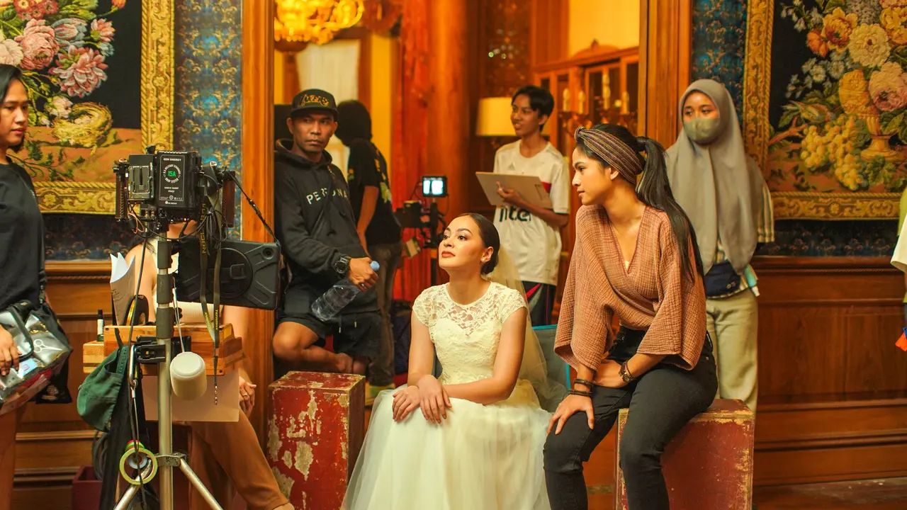 Luncurkan Film Horor Lampir, Sinergi Pictures Tarik Ardina Rasti dan ...